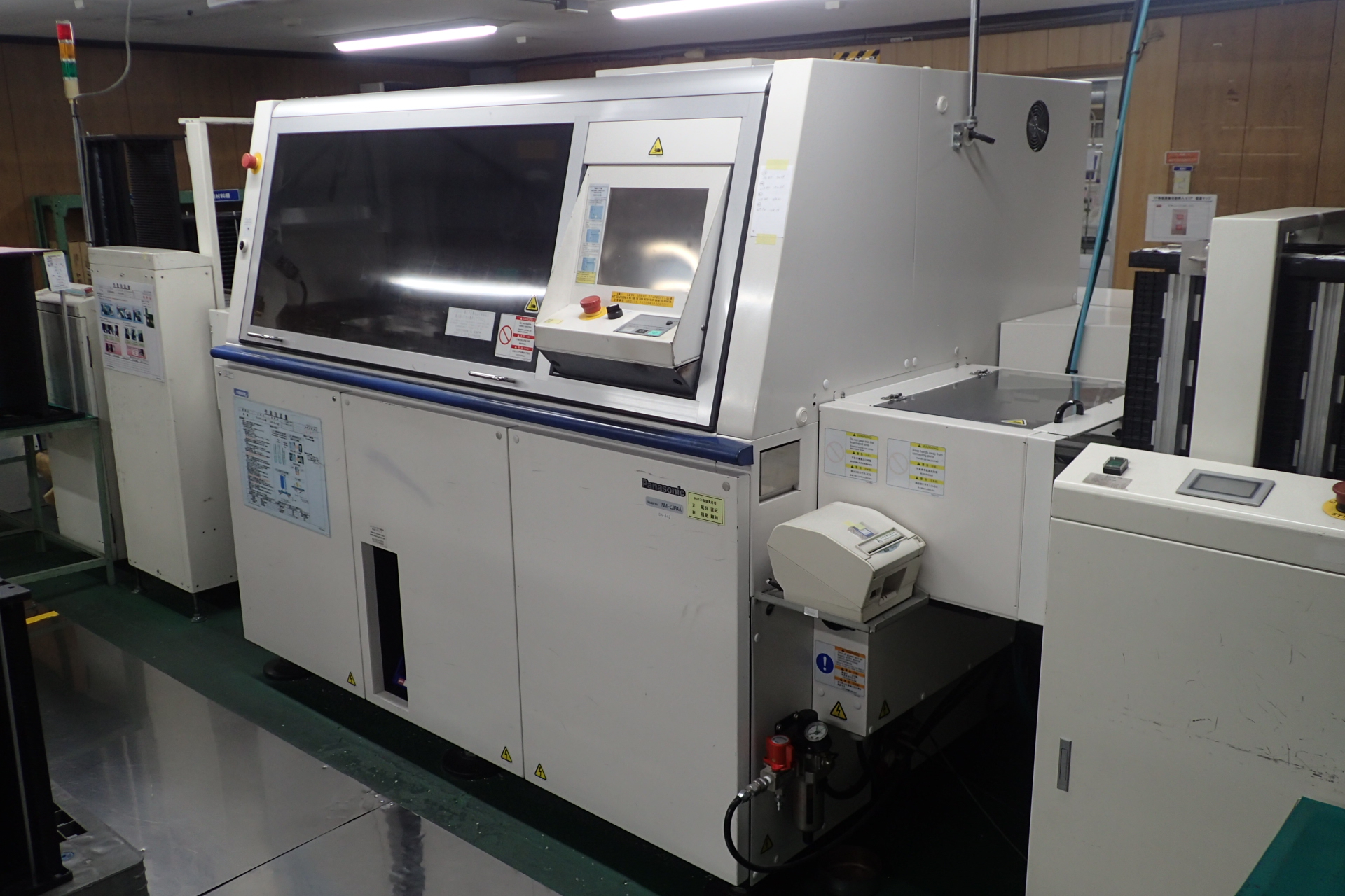 製造事業 保有装置詳細【ラジアル部品挿入機】 | 田中電工ができること｜田中電工株式会社｜総合エレクトロニクス企業